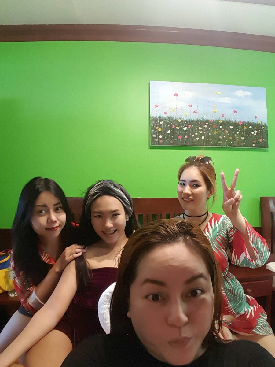 Ploylee ployly (@ployly_ploylee) | Twitter