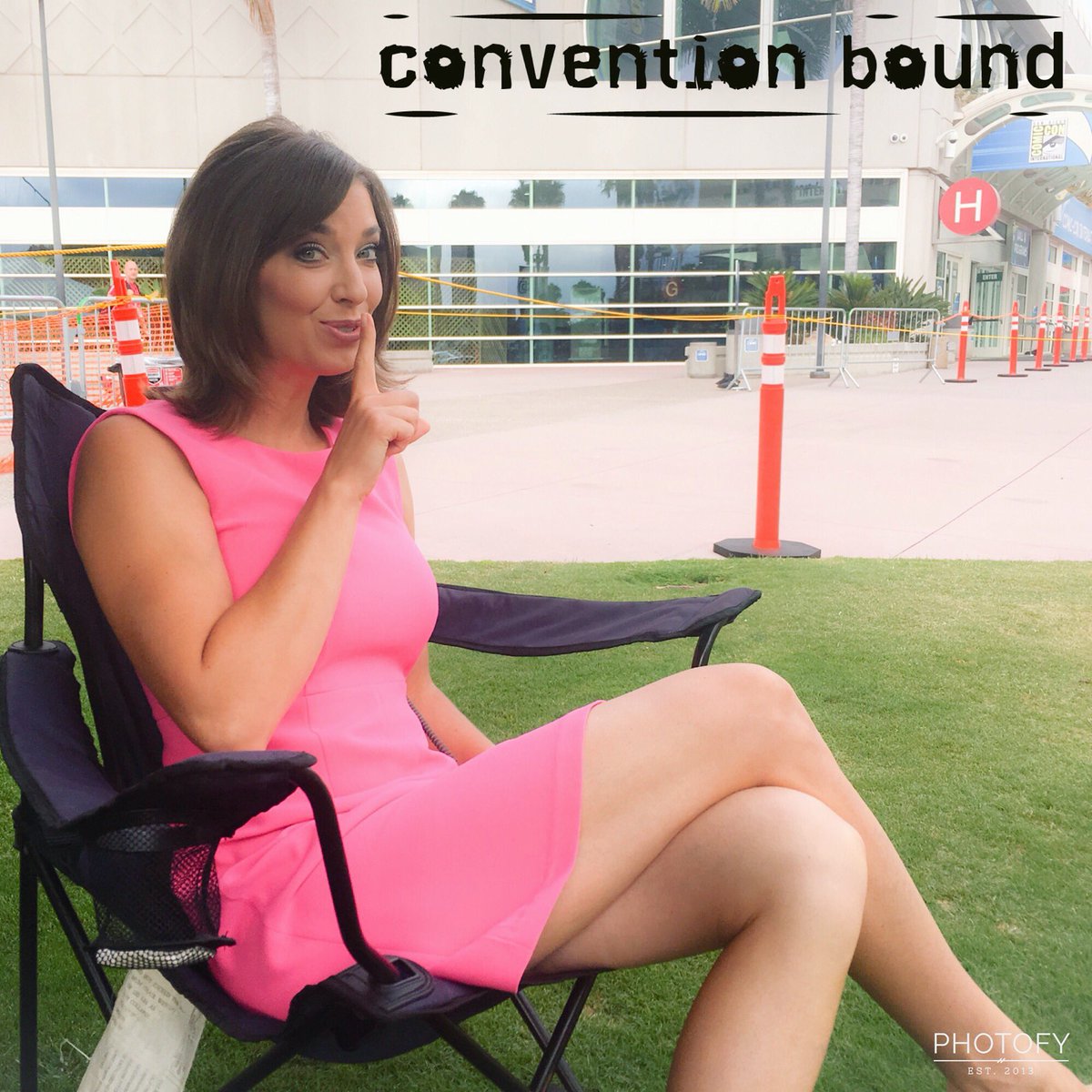 Sshhh Stole The 1st Seat In Line For Comiccon Preview Night 0320