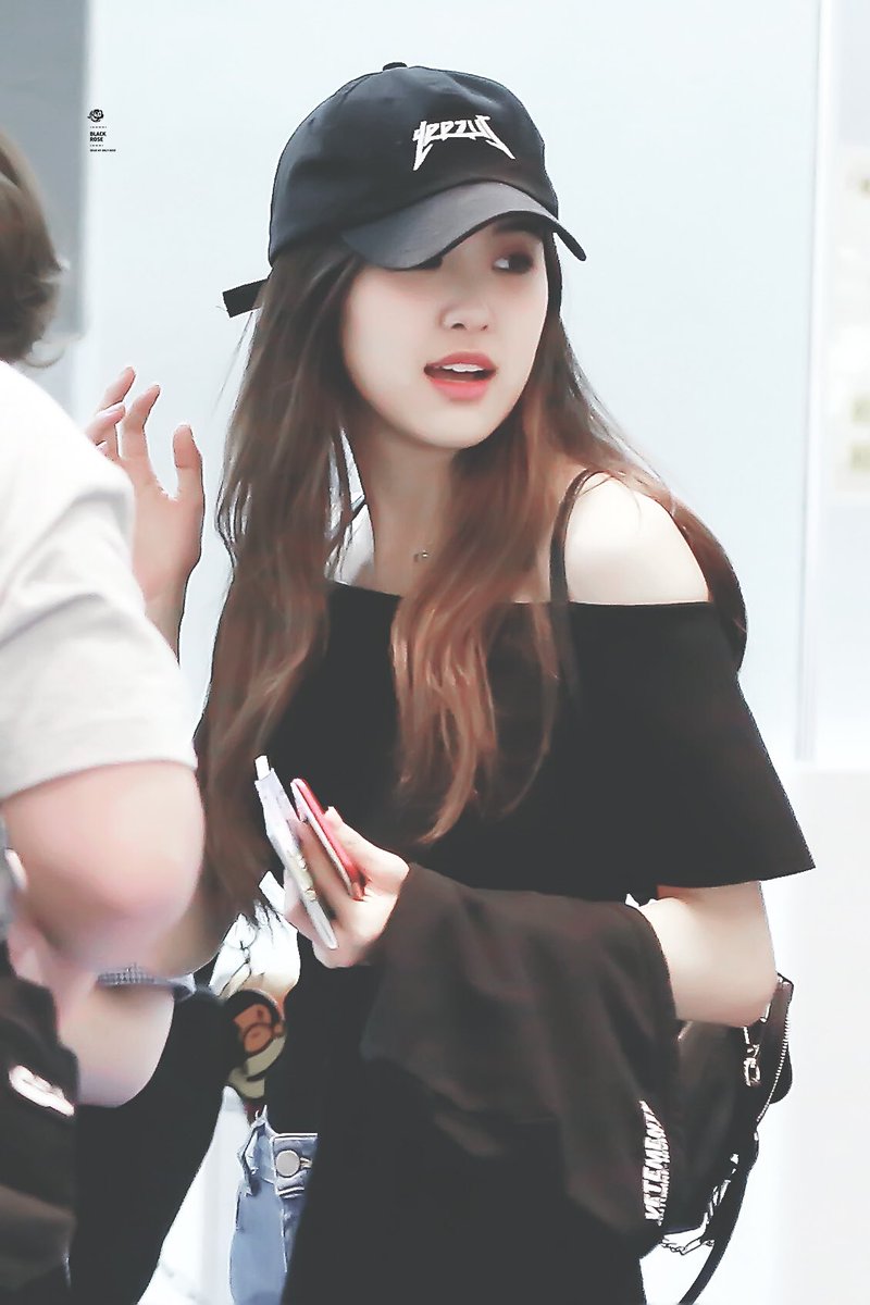 BLACKPINK — © Blackrose | Do not edit or remove logo.