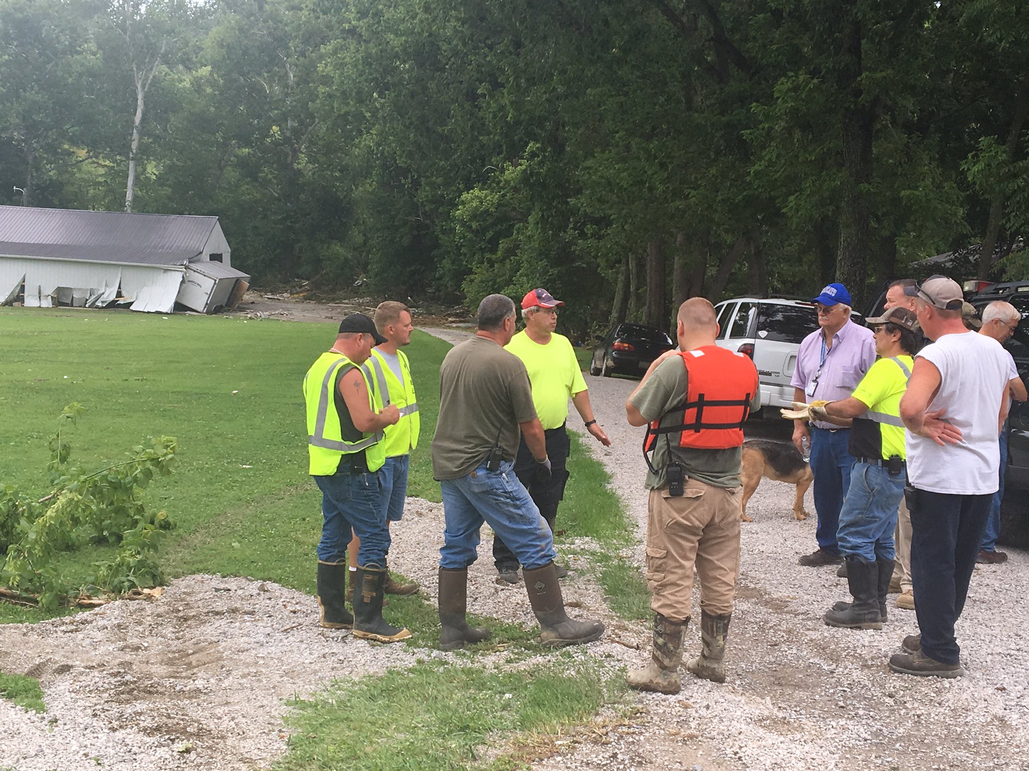 Mike Schell on Twitter: "EXCLUSIVE: scene photo in Augusta. Search crew getting instruction on ...