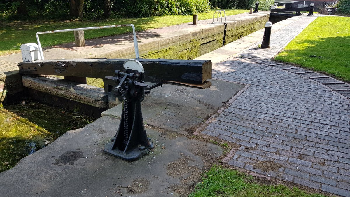 Walsall lock flight - Stoppages - Canal World