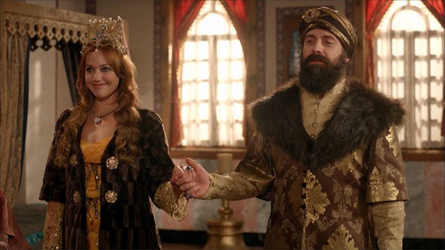 Sorpresa en el Palacio: El Sultán y Hurrem se casaron e Ibrahim corre ...