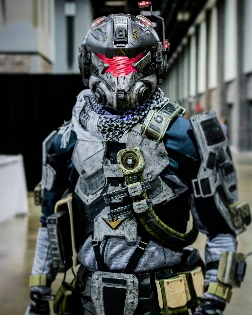 Titan Fall Cosplay