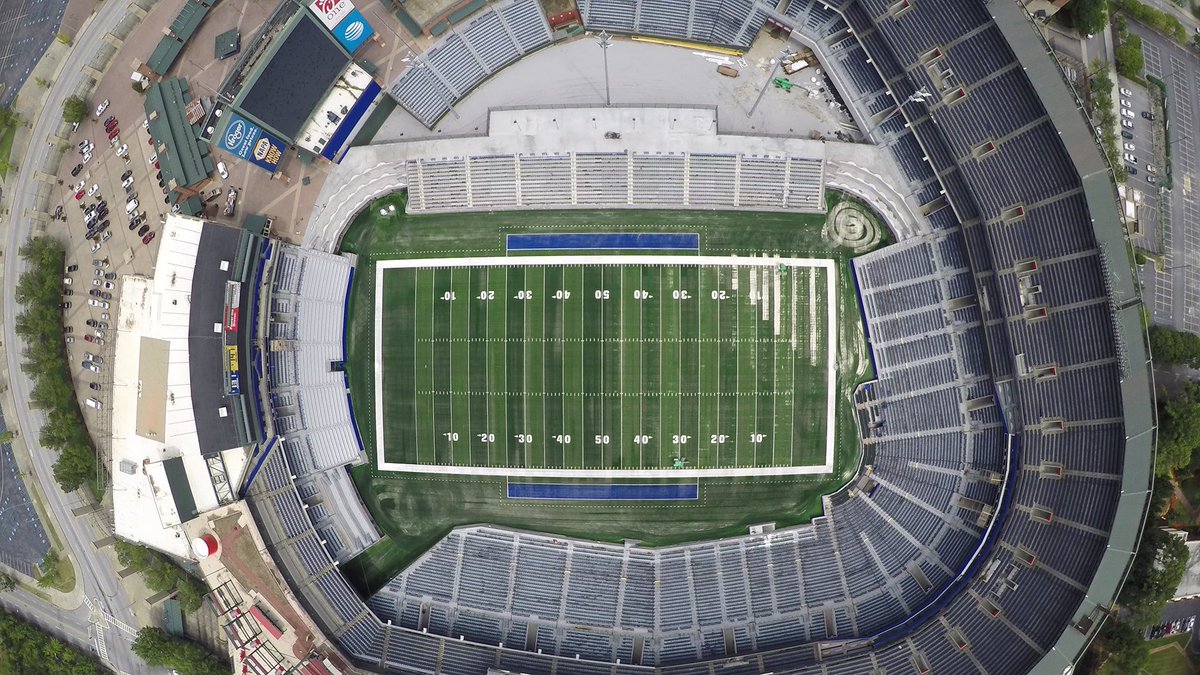 Georgia State reveals new locker room at their new stadium (Previously ...