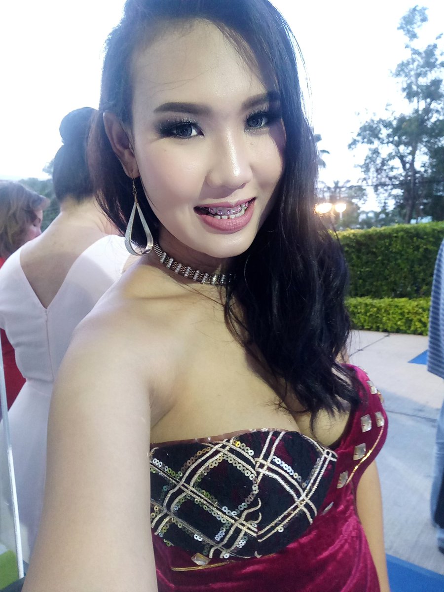 Ploylee ployly (@ployly_ploylee) | Twitter