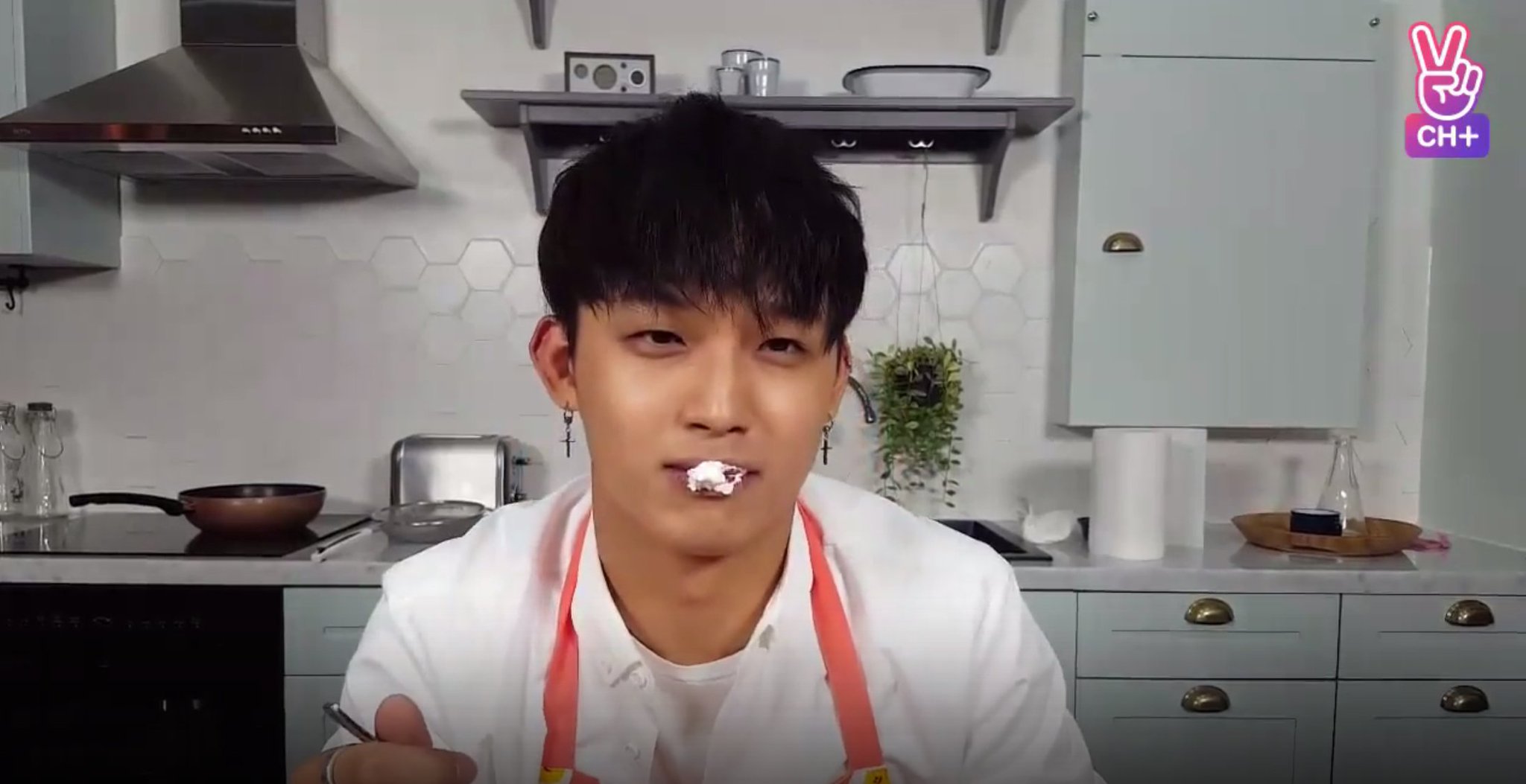 ぷりん pu-rin on Twitter: "【#BTOB VLIVE】#비투비 そうじゃない(笑)…