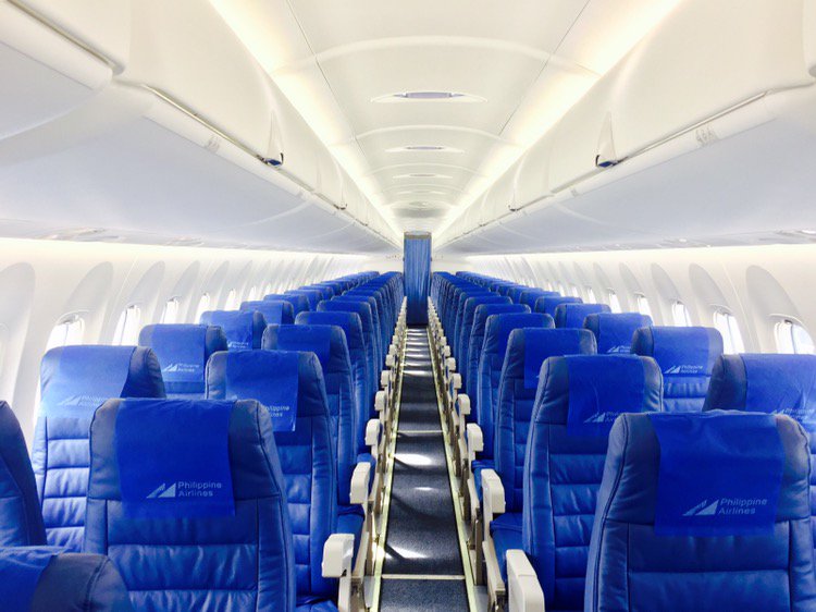 Bombardier Q400 Interior