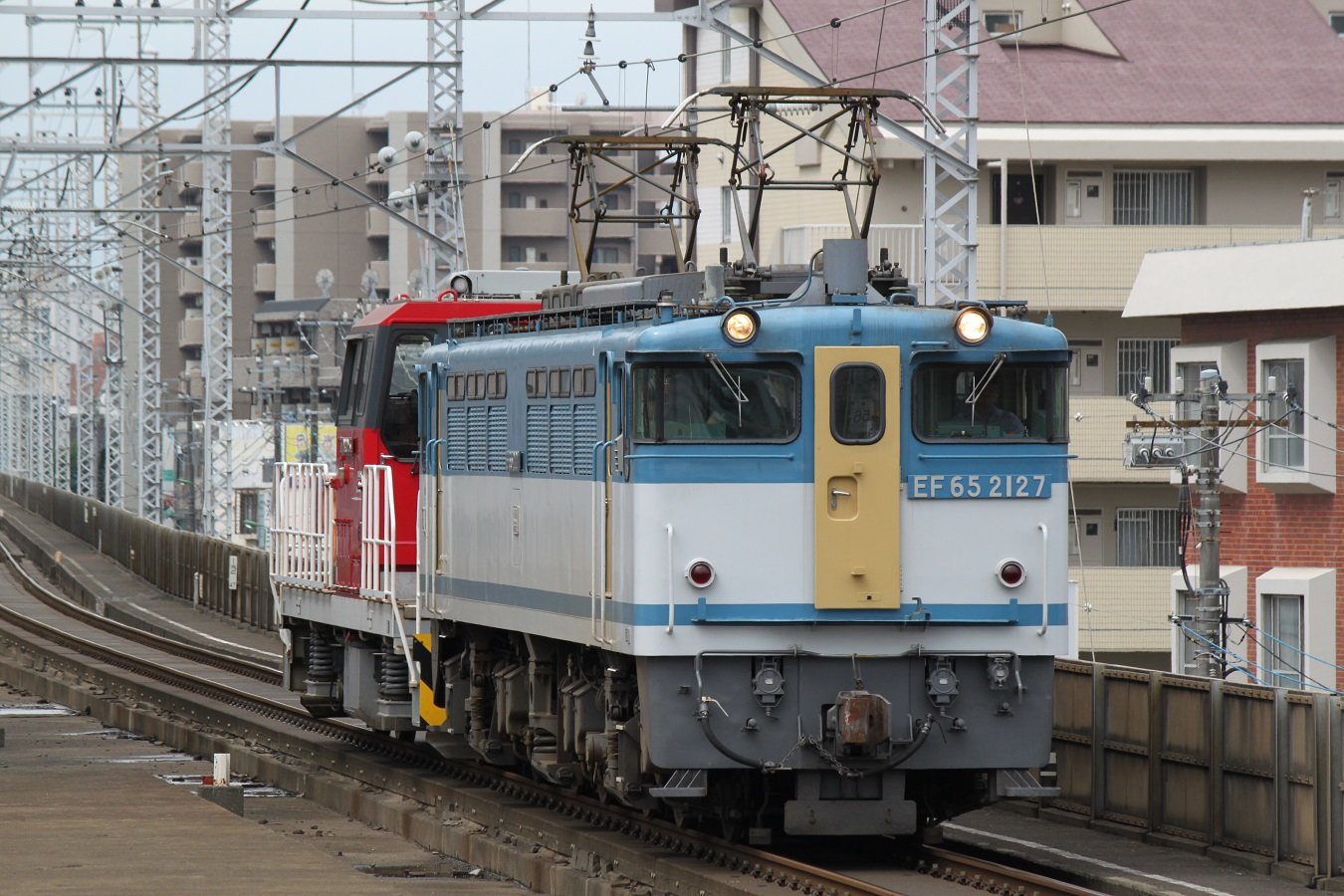 Y on Twitter: "隅田川送込 小淵沢工臨返空 単8581レ EF65-2127+HD300-5 工9872レ EF64-37+ロンチキB10B 送込10:09 工臨10:19 ...