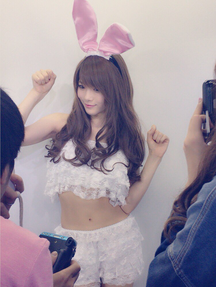 IPX-588 Chin Shabu Shabu de Minami spécial fellation ex