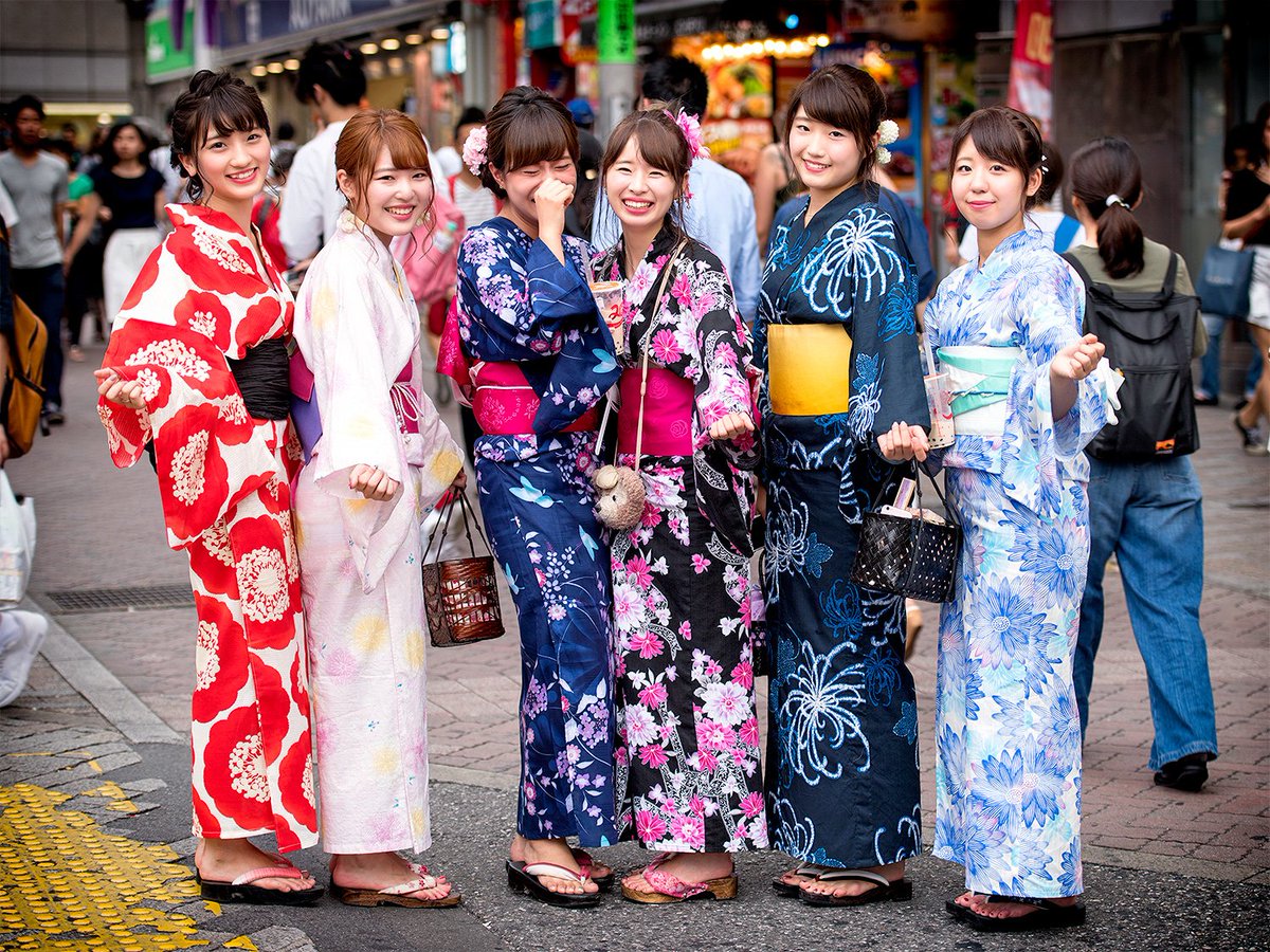 Pretty Japanese yukata on the streets of Tokyo at last night's Shibuya ...