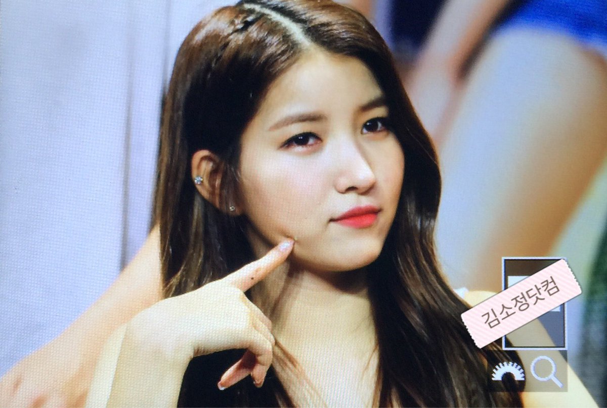 170806 수서팬사인회 소원아 또 보자!! 항상 좋아해🙂🙂 #여자친구 #gfriend #소원 #Sowon @GFRDofficial #여자친구 #gfriend #소원 ...