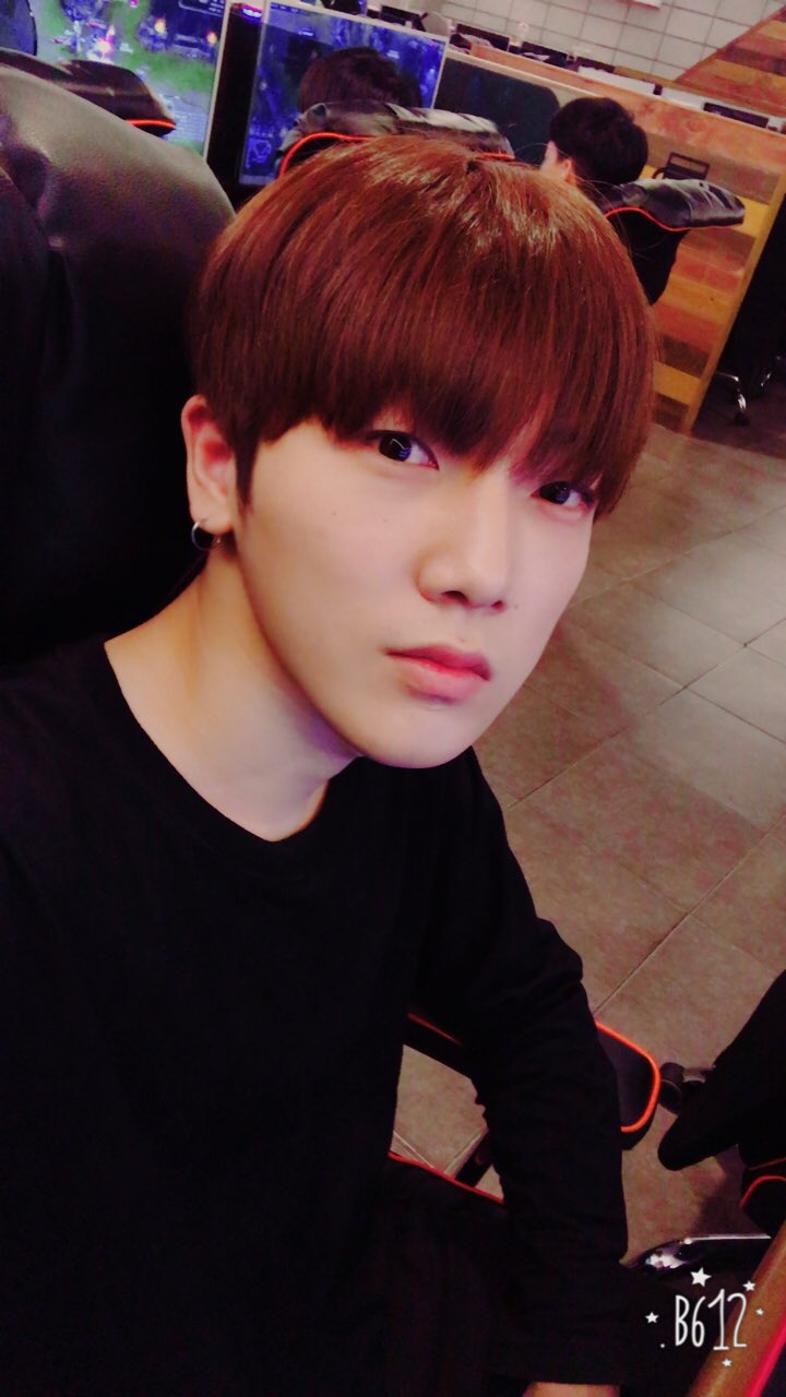 XLIMIT on Twitter: "굿모닝 임니다 https://t.co/qGGY61G0UZ" / Twitter