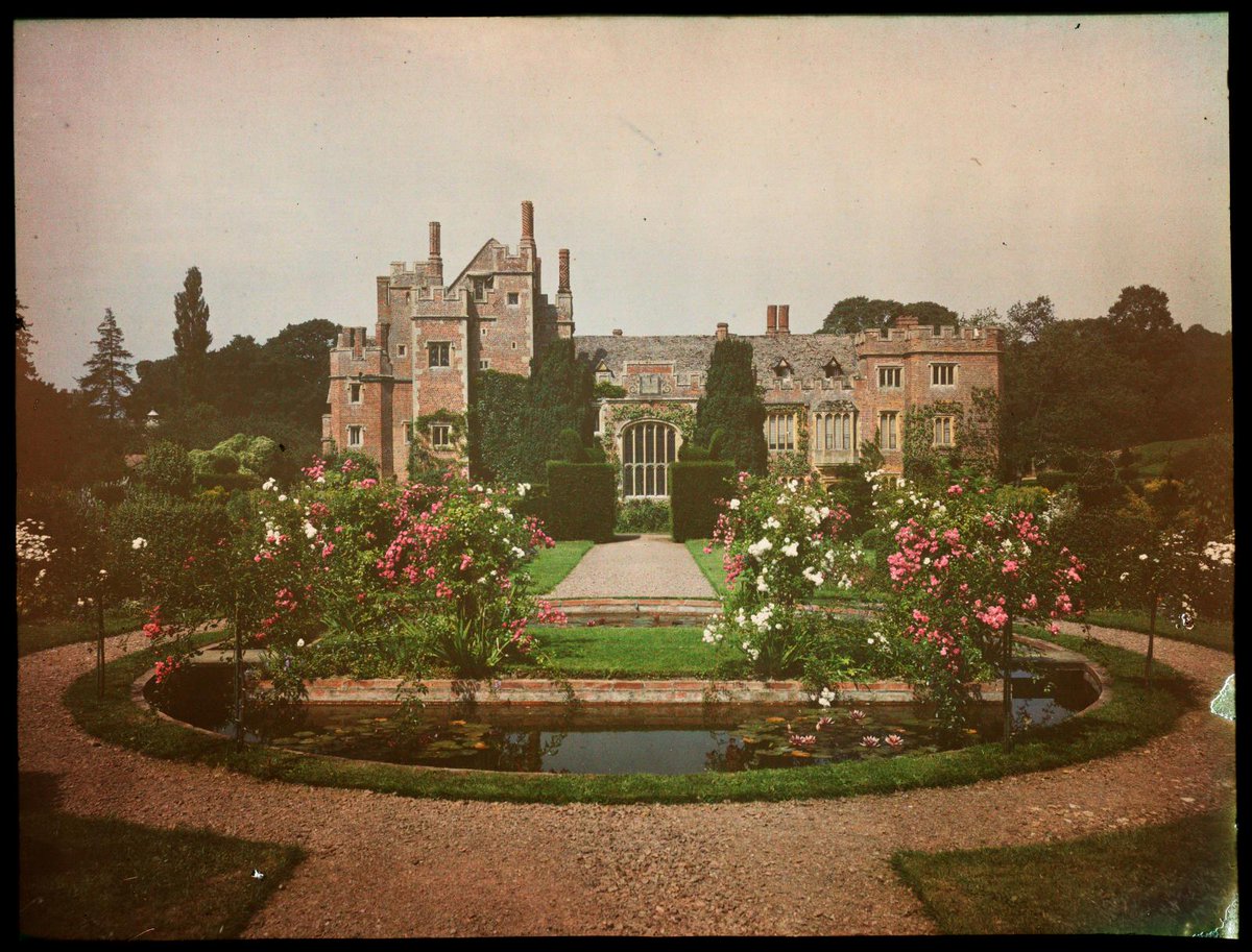 Autochrome Lumière: Autochrome Lumière was the first commercially ...