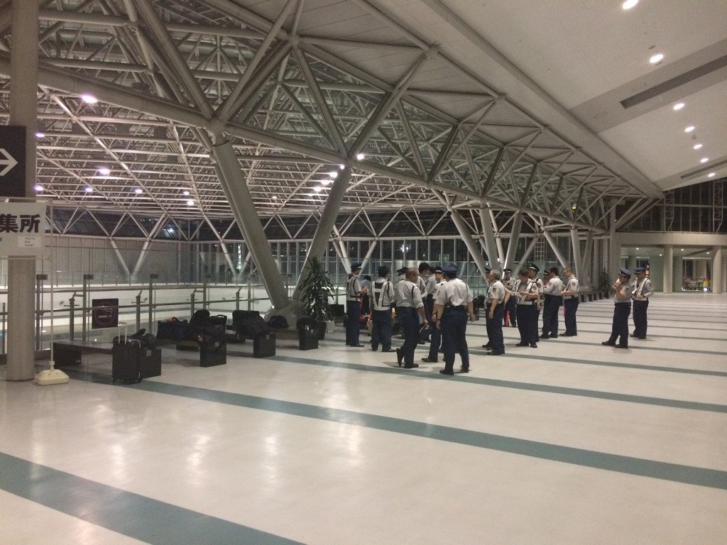 コミックマーケット92 0日目前日設営の様子 #C92 (2ページ目) - Togetter