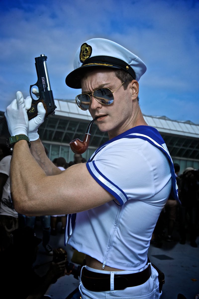Chris Redfield Cosplay