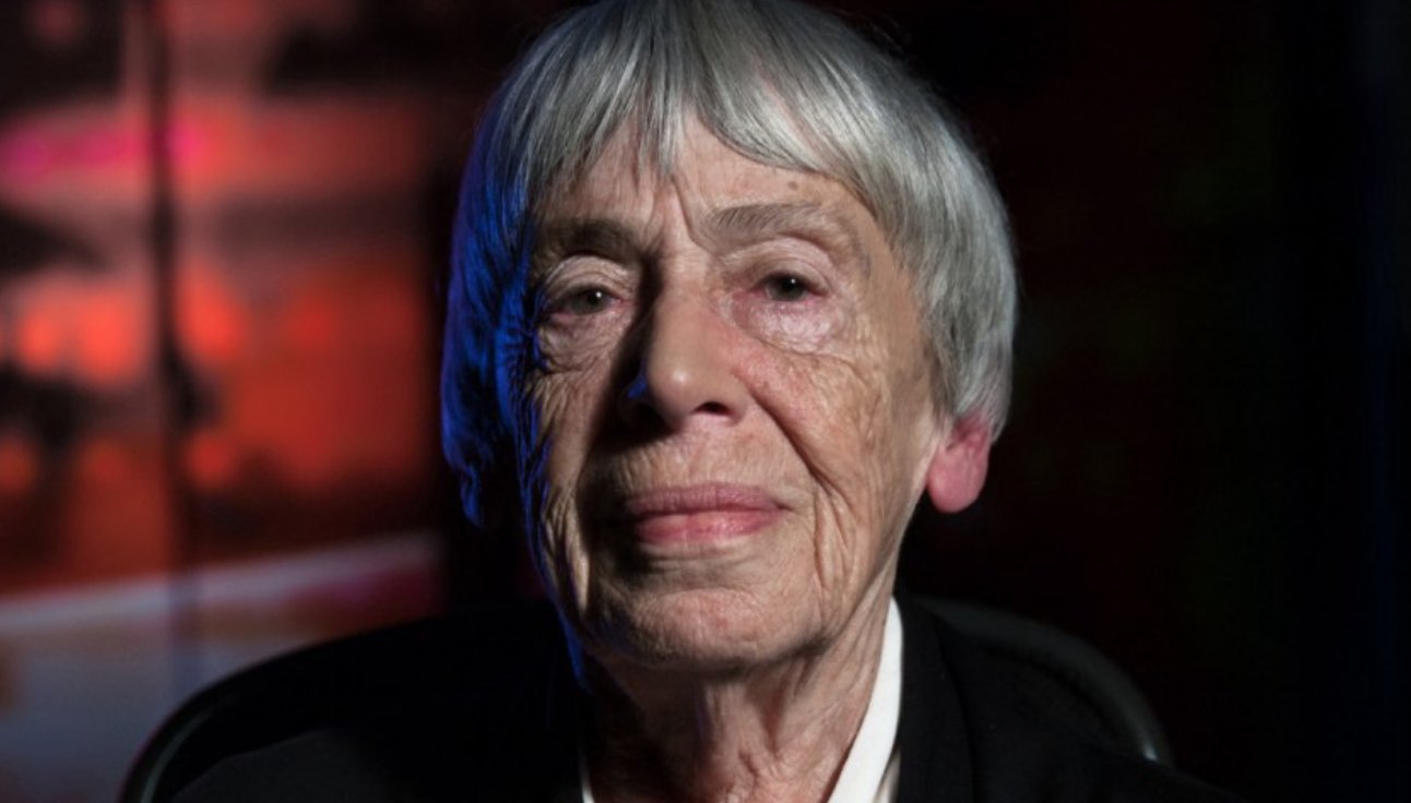 (((David Naimon))) on Twitter: "Congrats Ursula Le Guin winner of the Hugo for Words Are My ...
