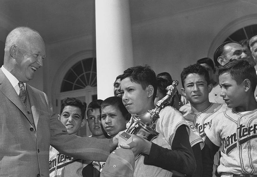 1957 angel macías, pitcher campeón de monterrey y autor de un juego ...