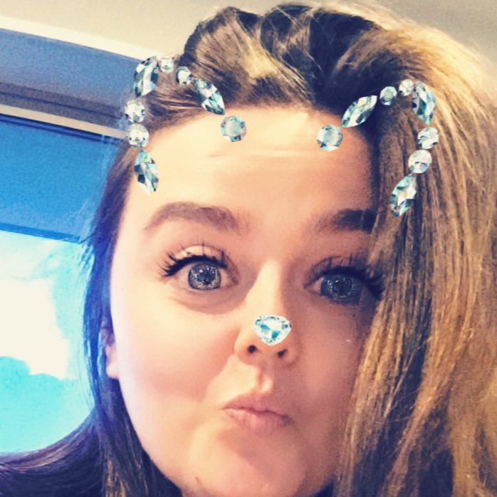 Vicky Ross's Instagram, Twitter & Facebook on IDCrawl