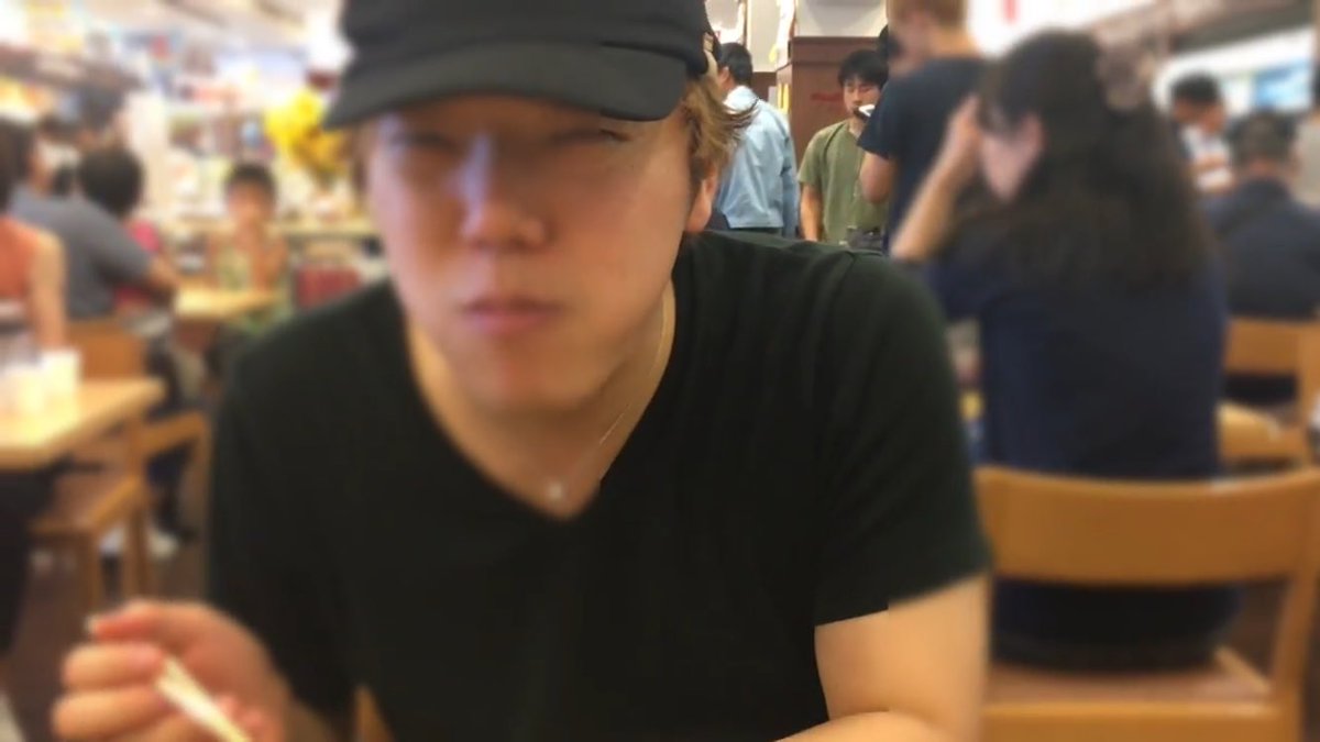 HIKAKIN😎ヒカキン 【YouTuber】 on Twitter: "本日のHikakinTVはこちら！→【1等は高級料理!?】1回500円のガチャでメシが決まる「ガチャめし」やりに兵庫へ ...