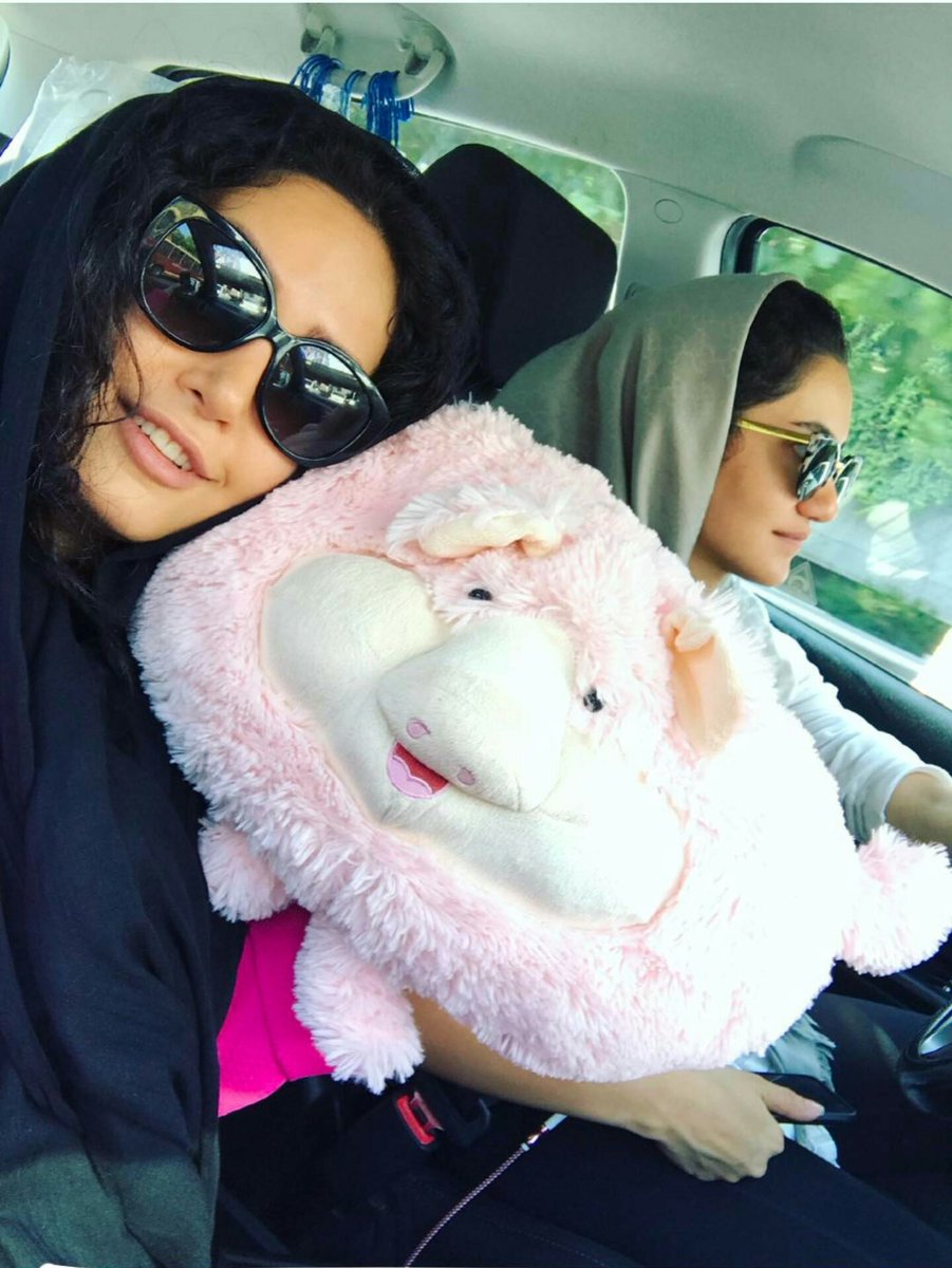 Elnaz Shakerdoost Instagram 2022