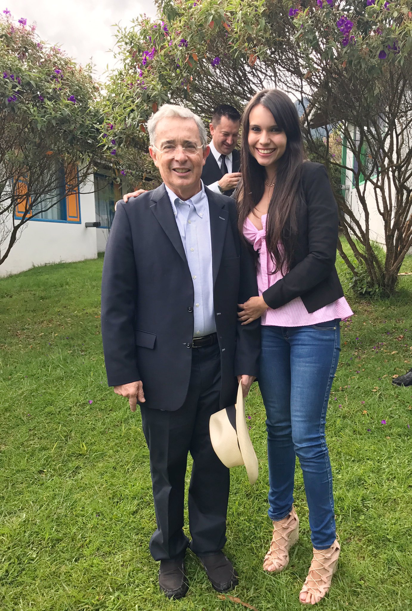 Natalia Bedoya Natalia Bedoya Natalia Bedoya Added A New Photo.