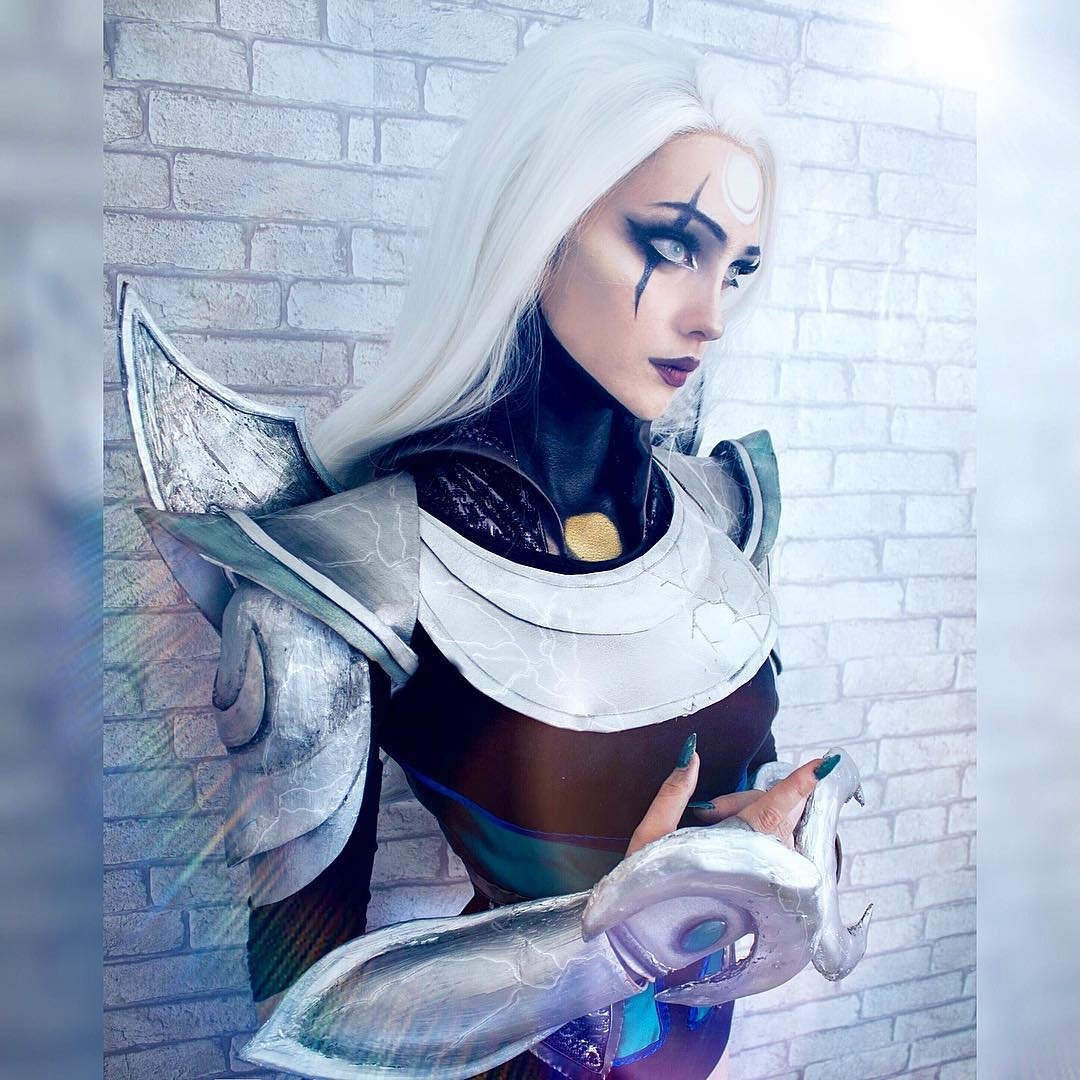 League Of Legends Diana Cosplay