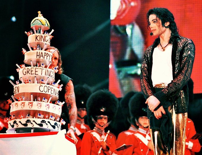 Michael Jackson's Birthday Celebration | HappyBday.to