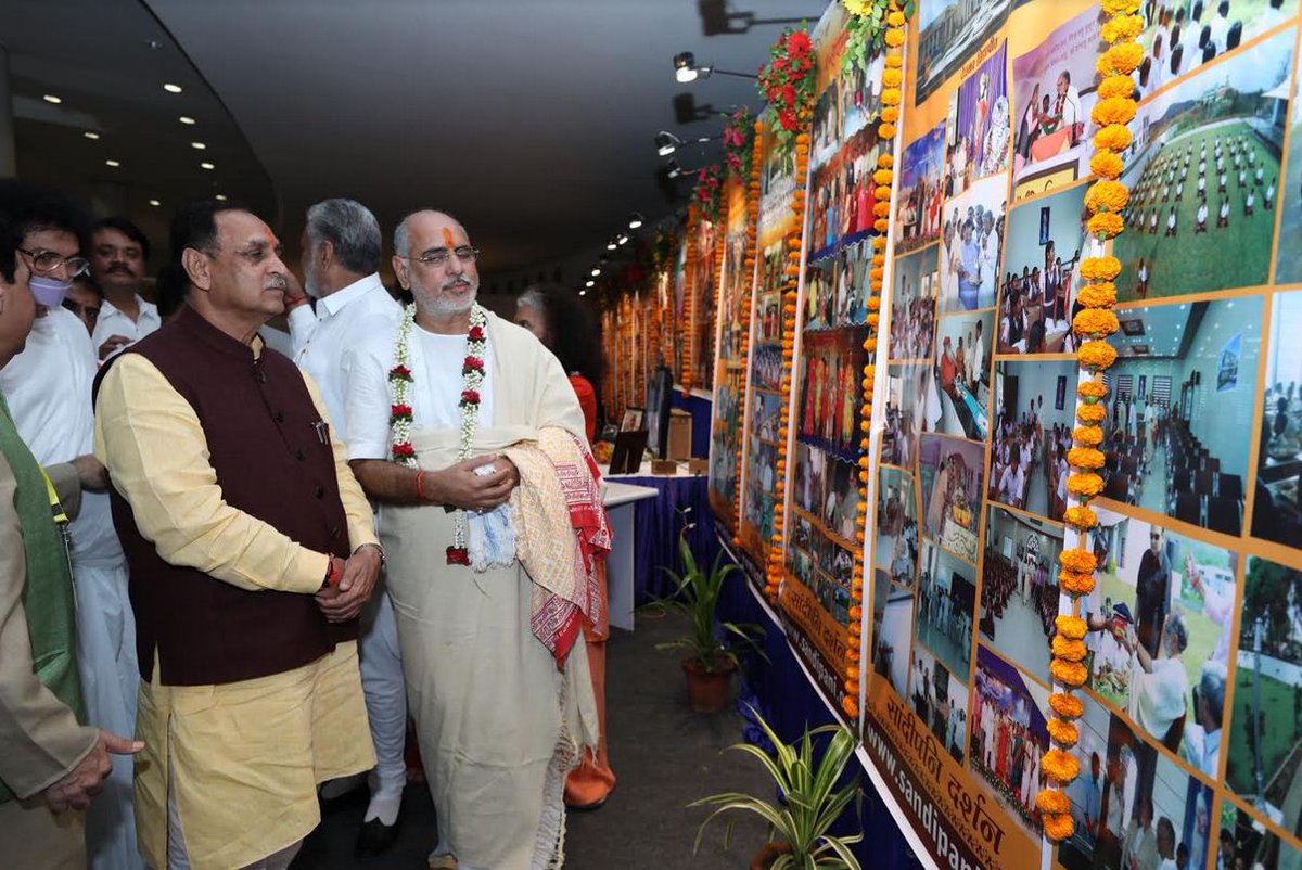 In video: Bhai Shri Ramesh Oza’s Shashtipurti Samaroh held in Gujarat ...