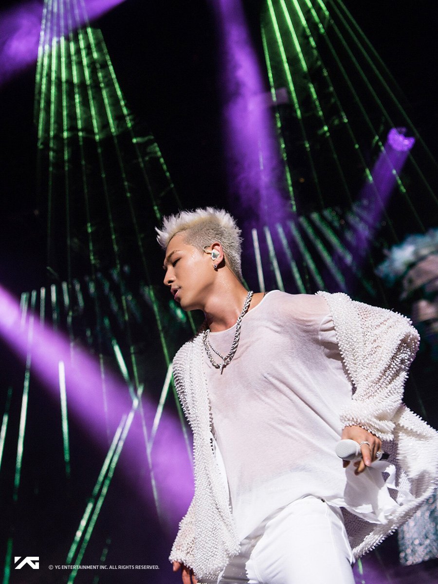 YG FAMILY on Twitter: "[TAEYANG 2017 WORLD TOUR IN NEW YORK] More photos @ https://t.co ...