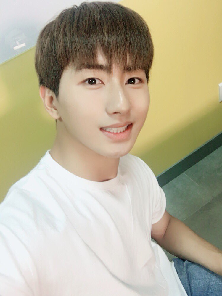 MAP6 [맵식스] on Twitter: "[#MAP6 #제이빈] 고마워요😁…