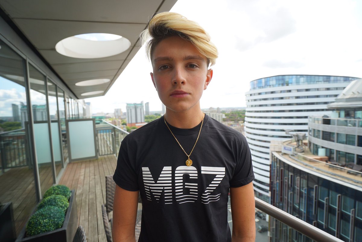 Morgz Morgz Mum On Pause : PewdiepieSubmissions