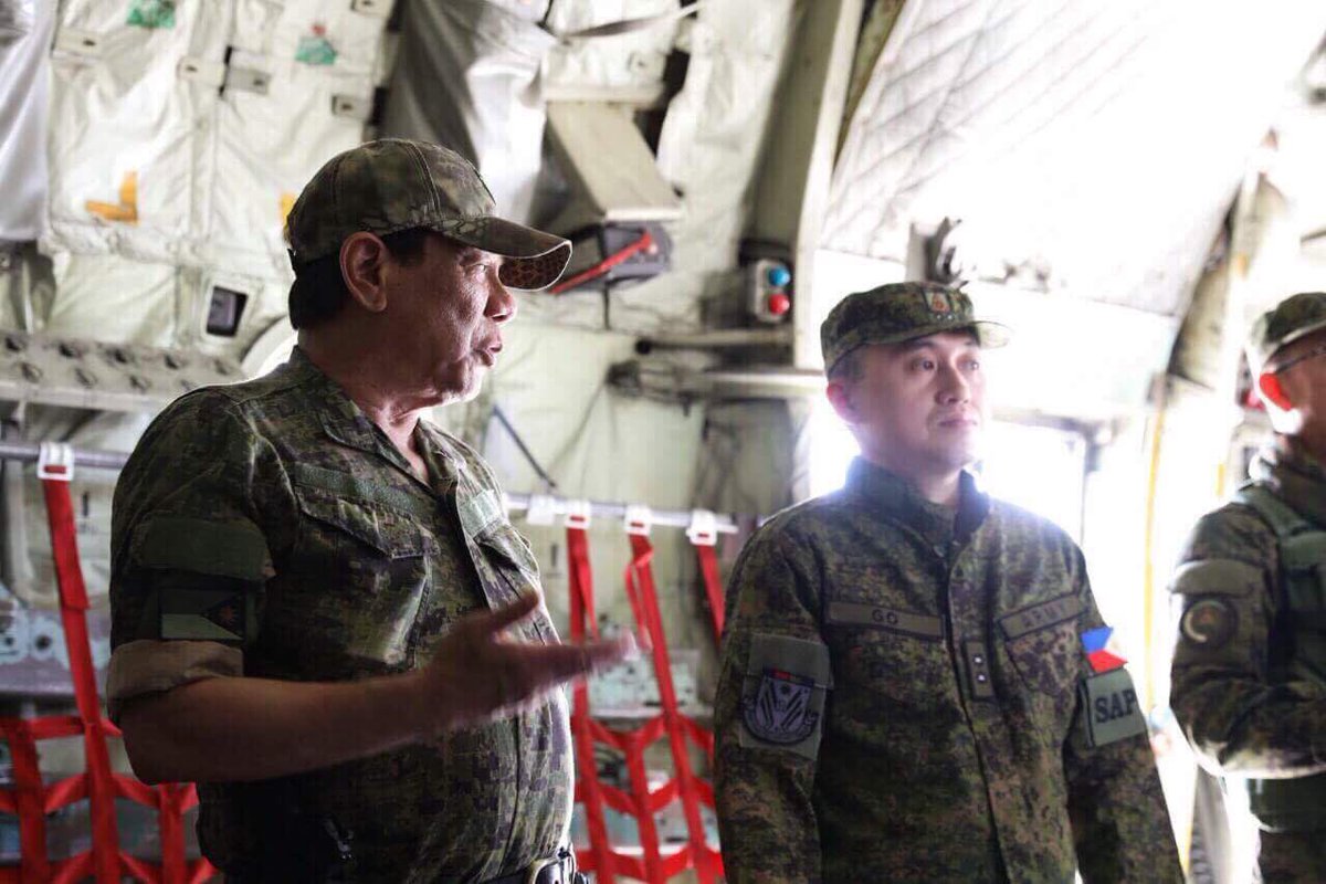 LOOK: President Duterte pays his respects to Scout Ranger Captain ...
