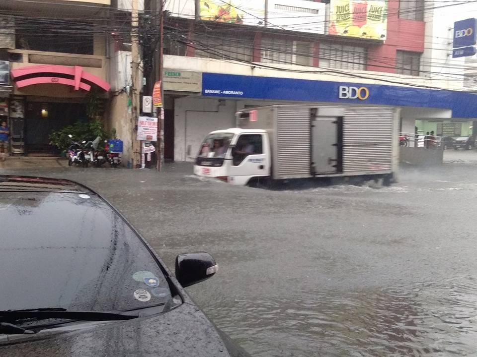 MaringPH update: Flood situation in Banawe St. Quezon City ...