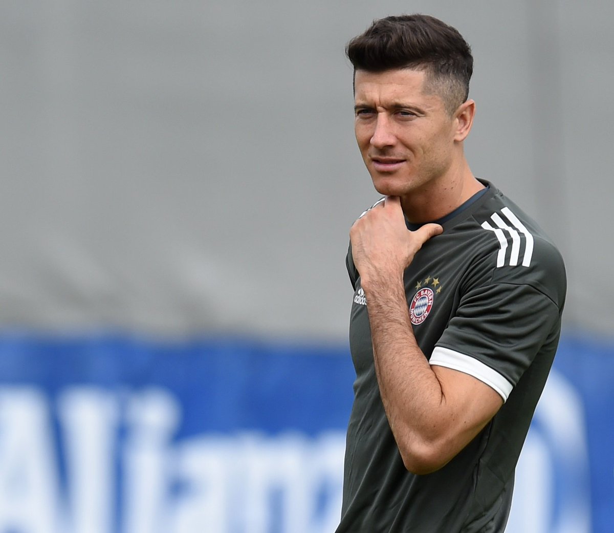 James Rodríguez, Lewandowski, Robben... Excited to see Bayern in action ...