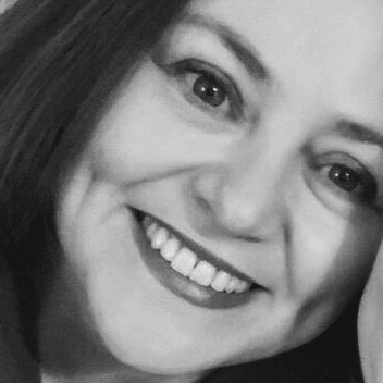 Julie Austin's Instagram, Twitter & Facebook on IDCrawl