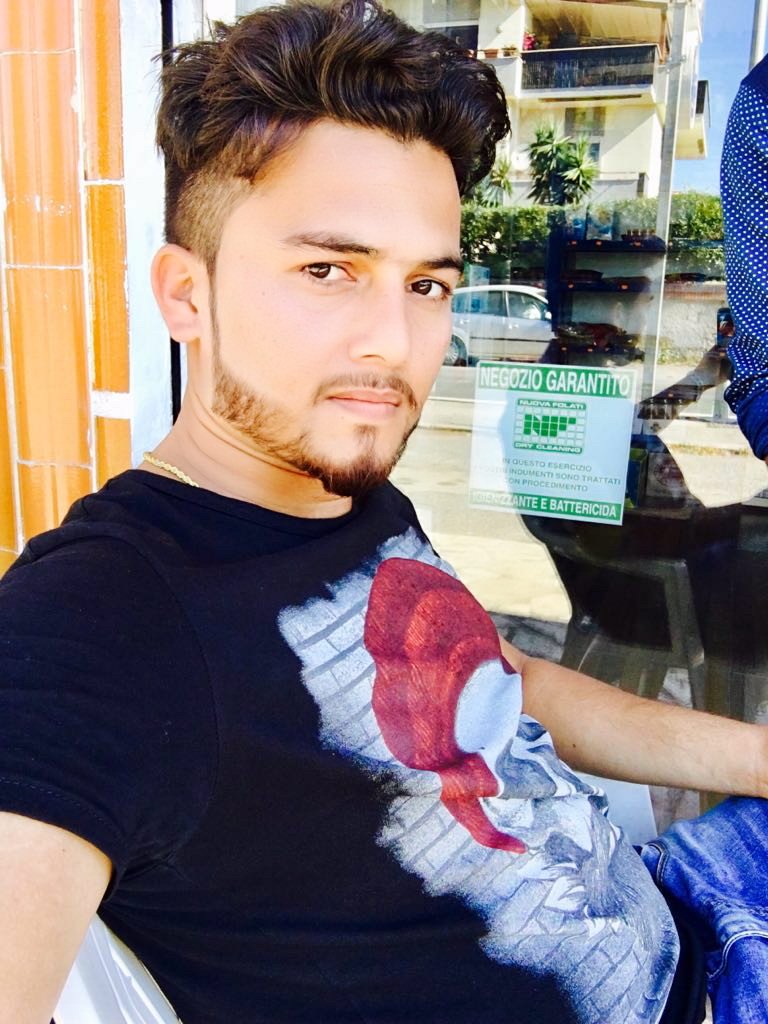 Atif Kiani's Instagram, Twitter & Facebook on IDCrawl