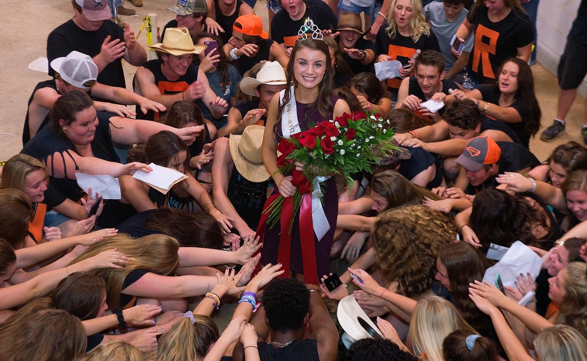 People Bowing Down To A Queen