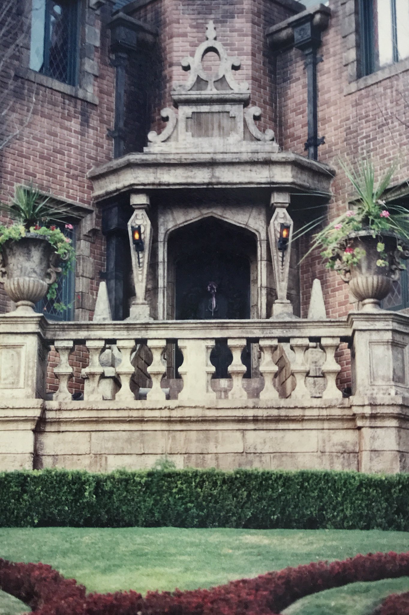 Disney Haunted Mansion Front Door Inside The Haunted Mansion Parlor
