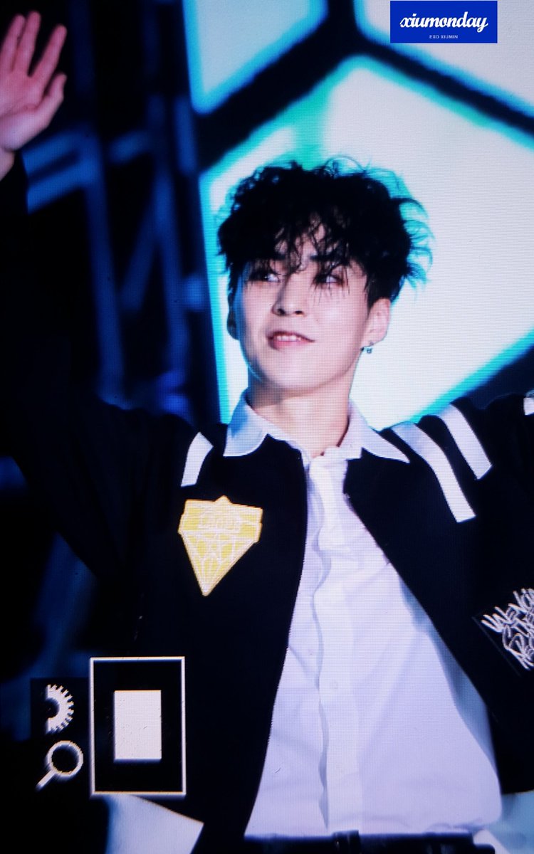 BaekHyun_XiuMin (@WuRuiYi) | Twitter