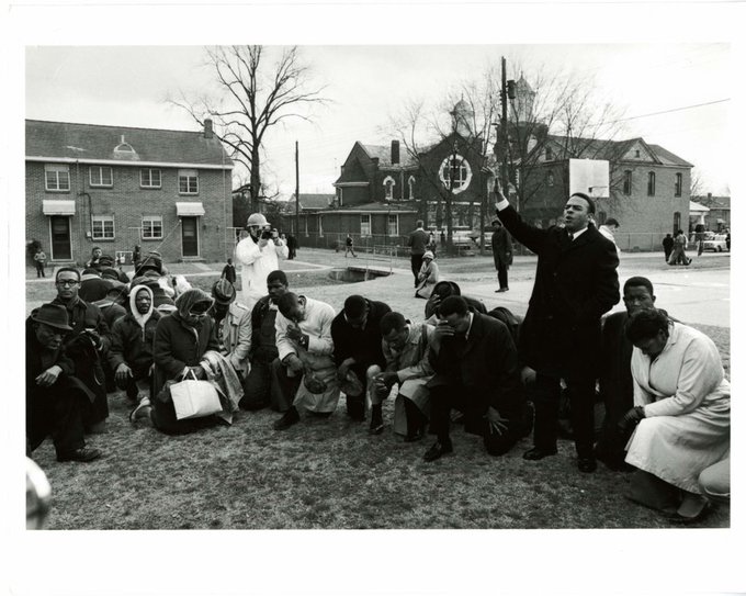 On The Floor Of Congress, A Congresswoman Takes A Knee In Solidarity ...