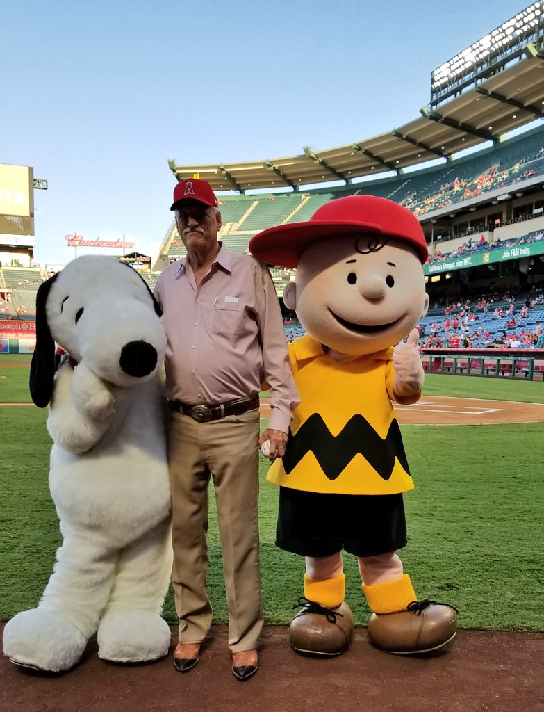 Knotts Berry Farm Charlie Brown