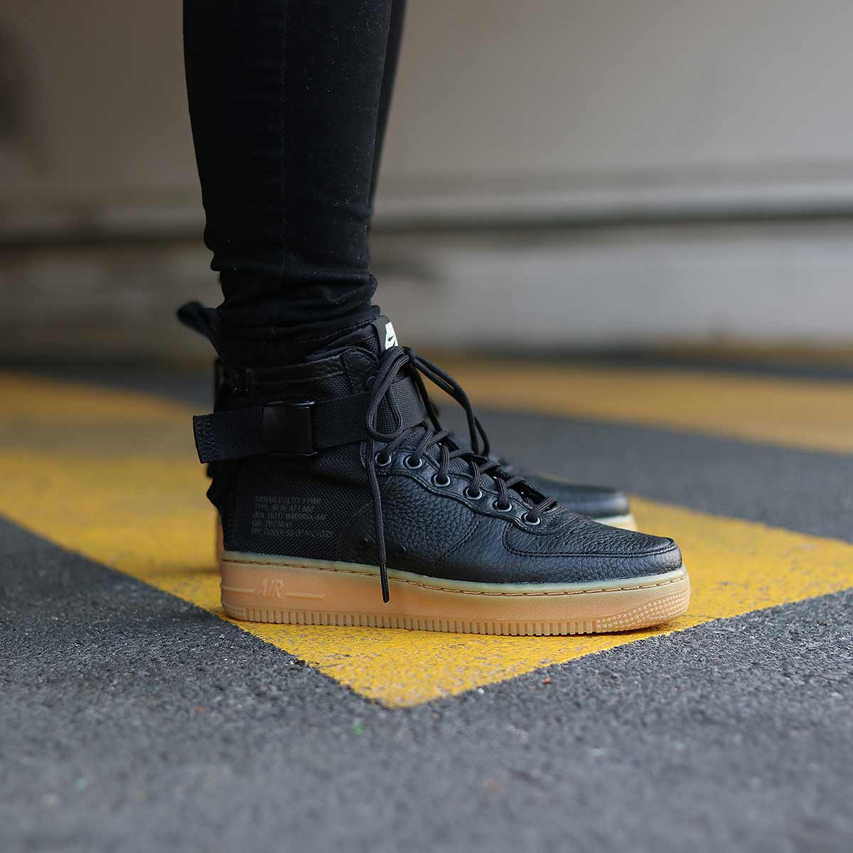 Libertine Et Coquine 23k On Twitter Quand Tachètes Des Chaussures Et