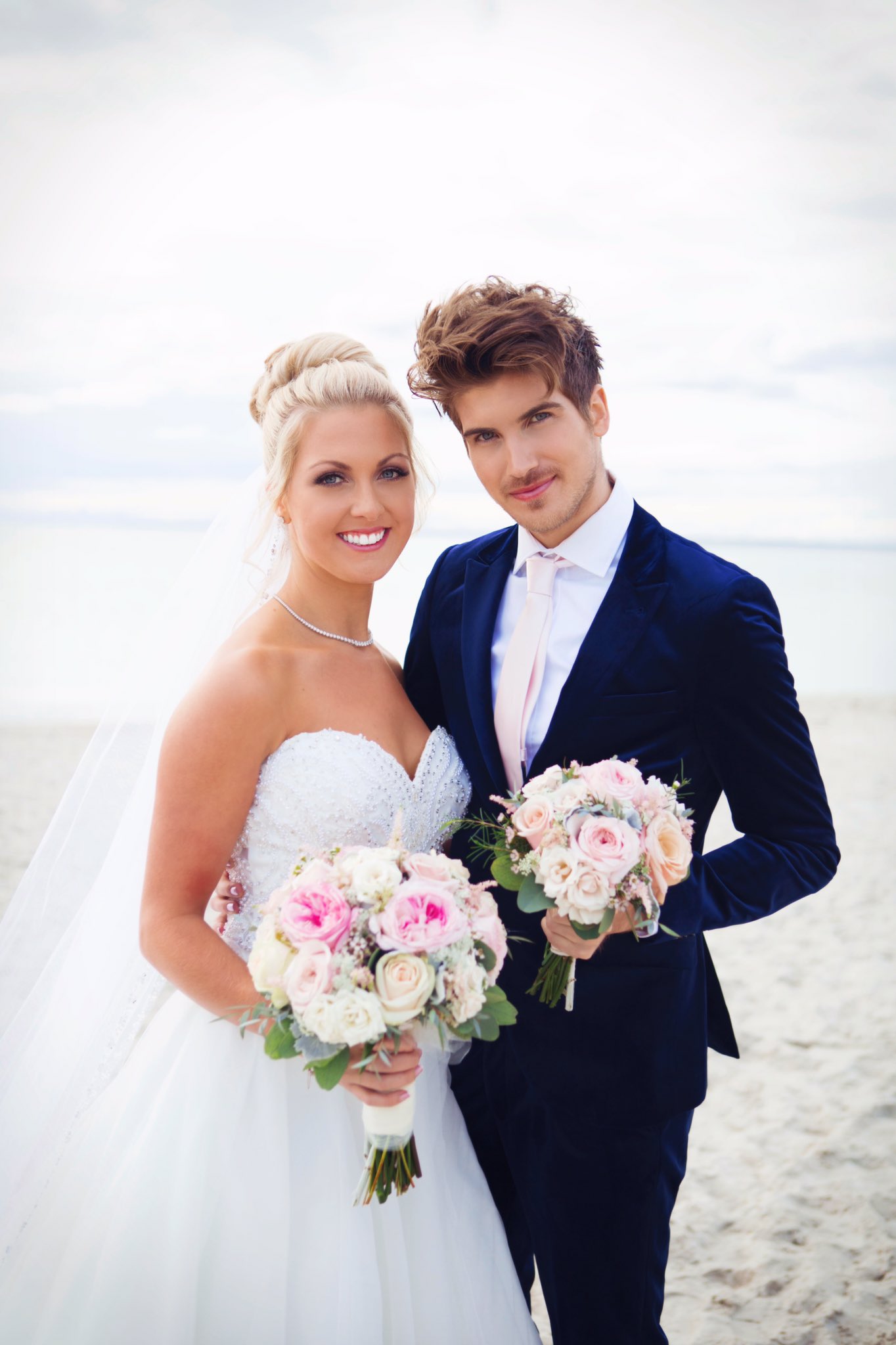 La Boda De Joey Graceffa Joey Graceffa And Daniel Preda Attend Joey