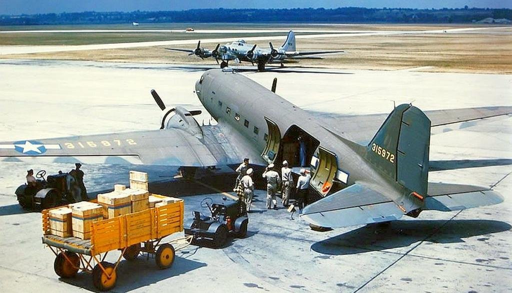 Ron Eisele on Twitter: "C-47, Patterson Field, Ohio https://t.co/D12If7zorr" / Twitter