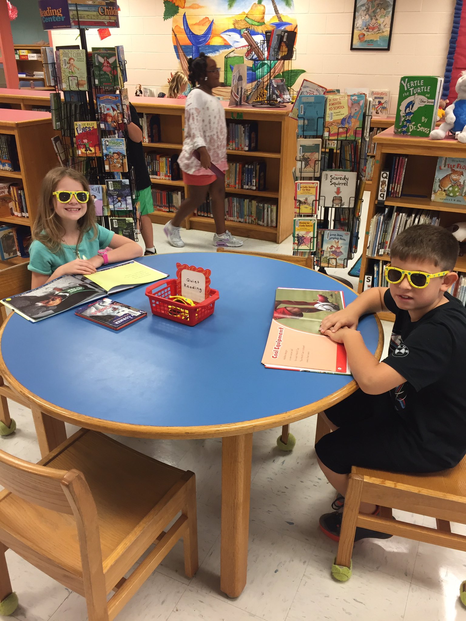 elizabeth hunter on Twitter: "Library centers with 2nd graders 📚🦈💡 ...