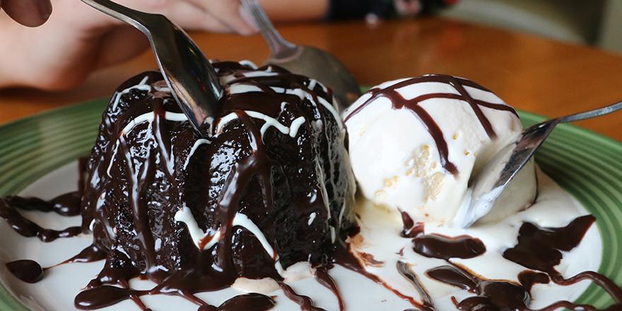 Molten Lava Cake Applebees