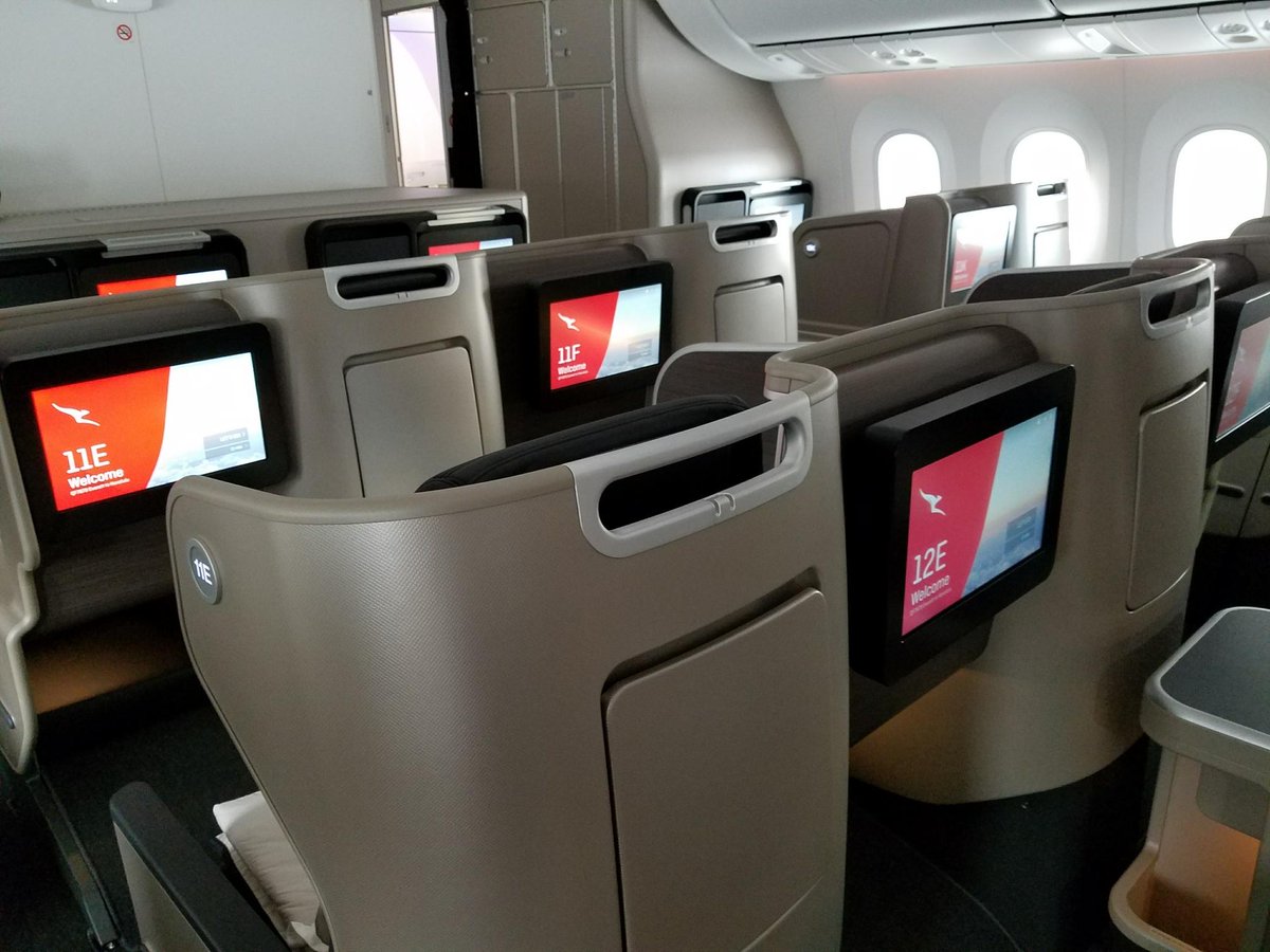 Presentación del primer Boeing 787-9 Dreamliner de Qantas – DESDE EL PATIO