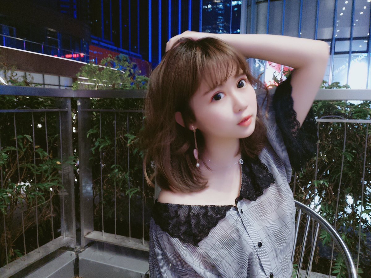 依酱 @yijiang1015