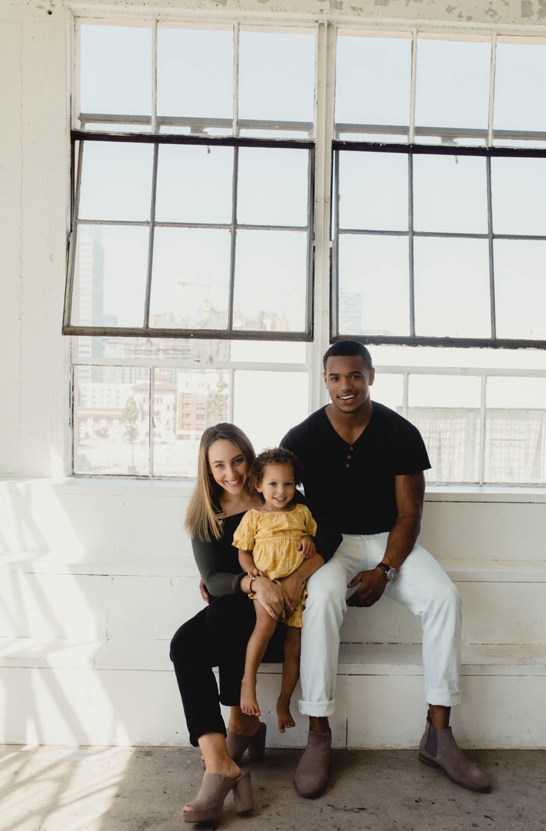 Bryy (bry_ariel24) - Tweets on iEmoji.com