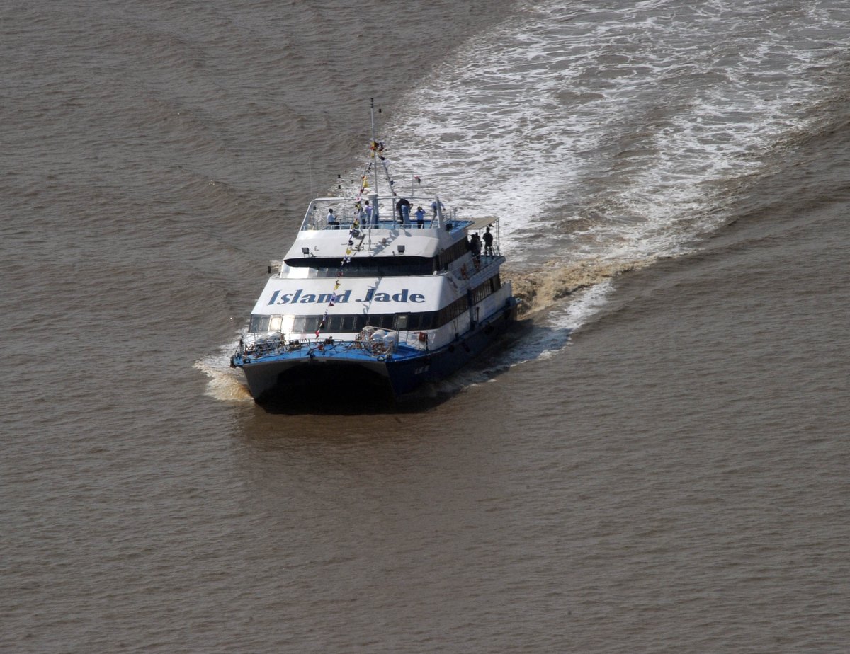 Breathtaking glimpses of the Ghogha-Dahej ferry service. Its ...